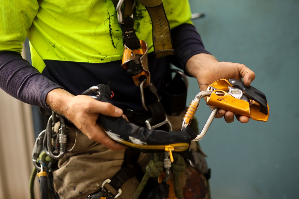 6 Must Have Roof Safety Equipment For Homeowners