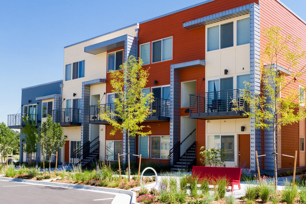 Multi-Family Roof Repair: 6 Steps To Repair Your System