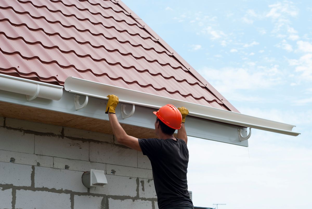 All About Commercial Gutter Repair (7 Tips And Tricks 2026)